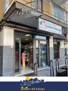 Locale commerciale in Vendita