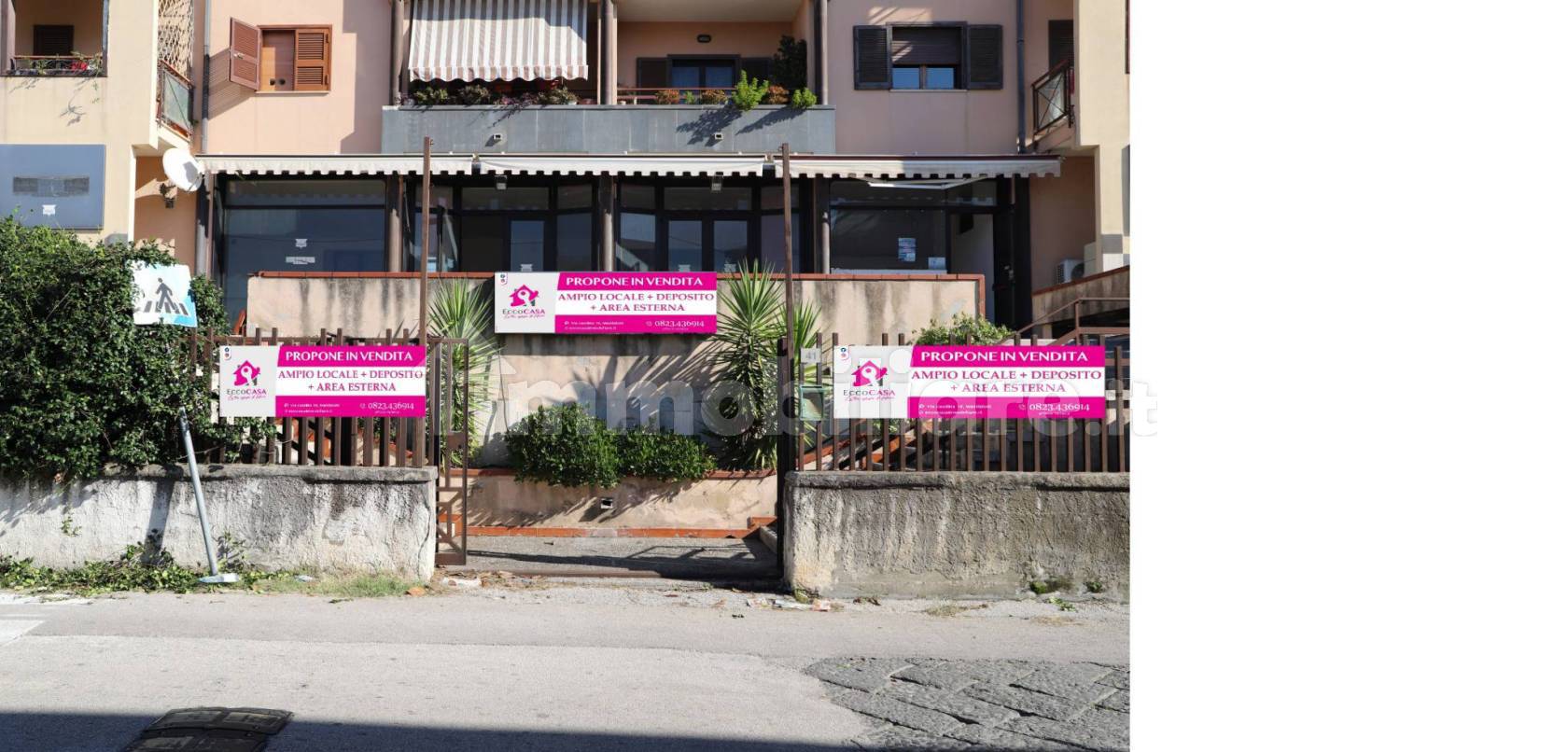 Locale commerciale in Vendita