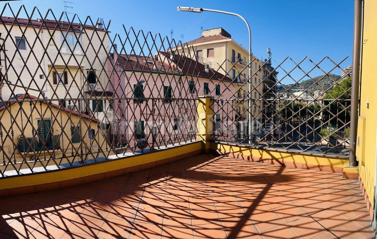 Trilocale salita Gallita 6, Oneglia, Imperia