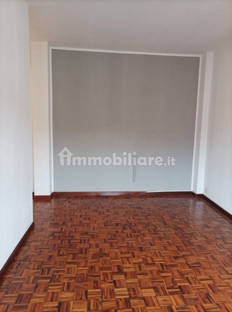 Quadrilocale via Filippo Turati, Corso Torino, Asti