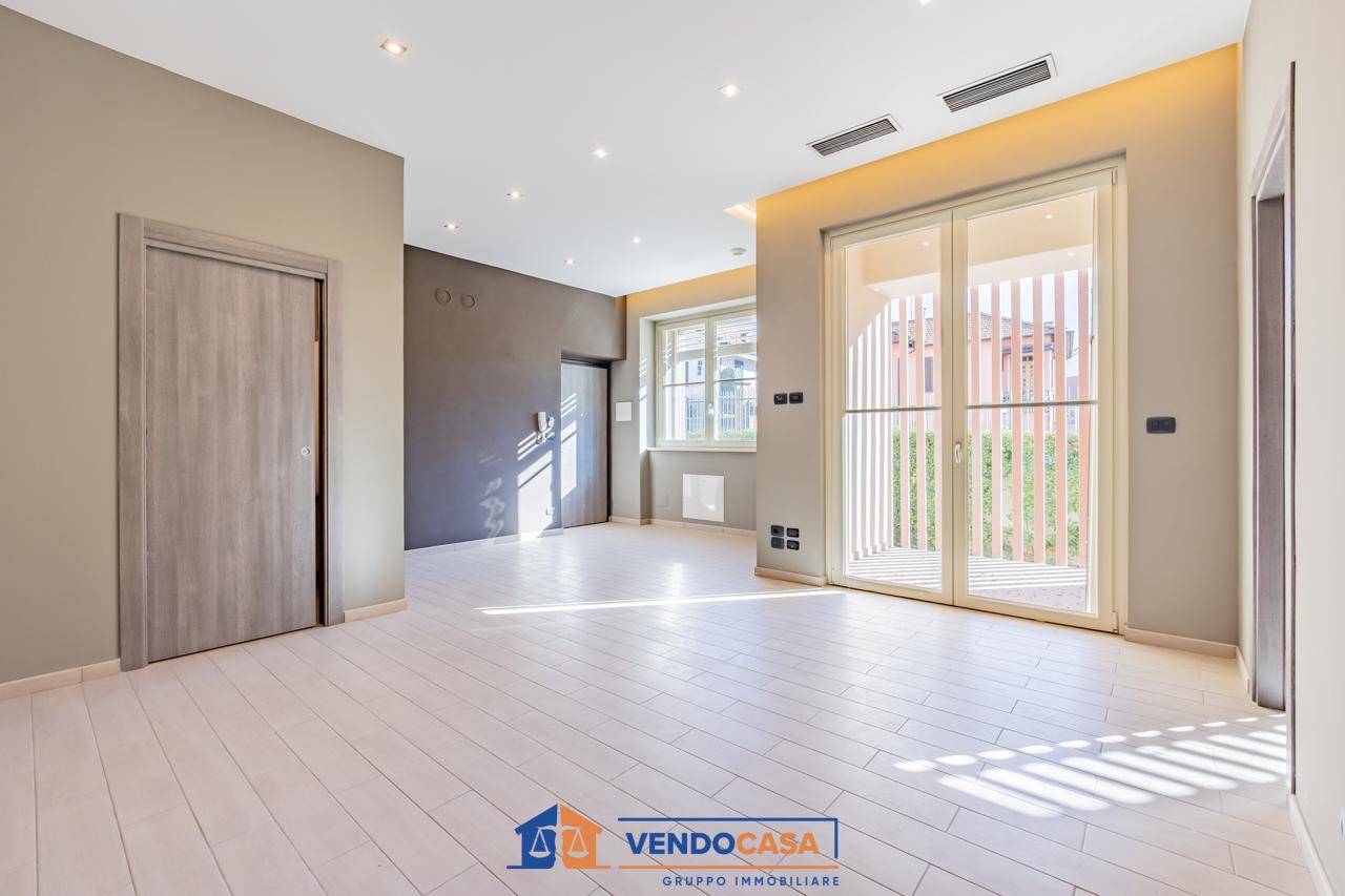 Trilocale Strada San Matteo 1/G, Centro, Bra