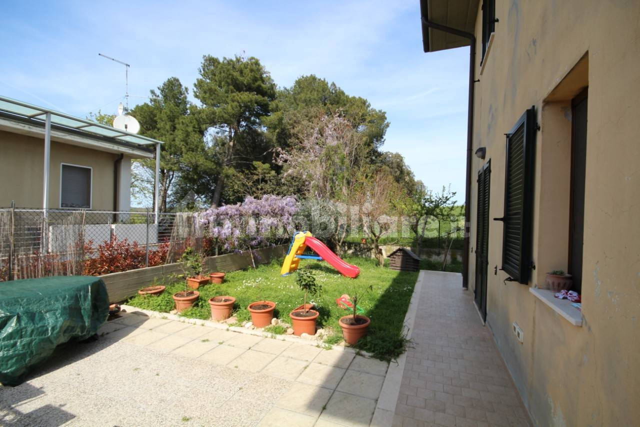 Quadrilocale buono stato, piano terra, Gradara