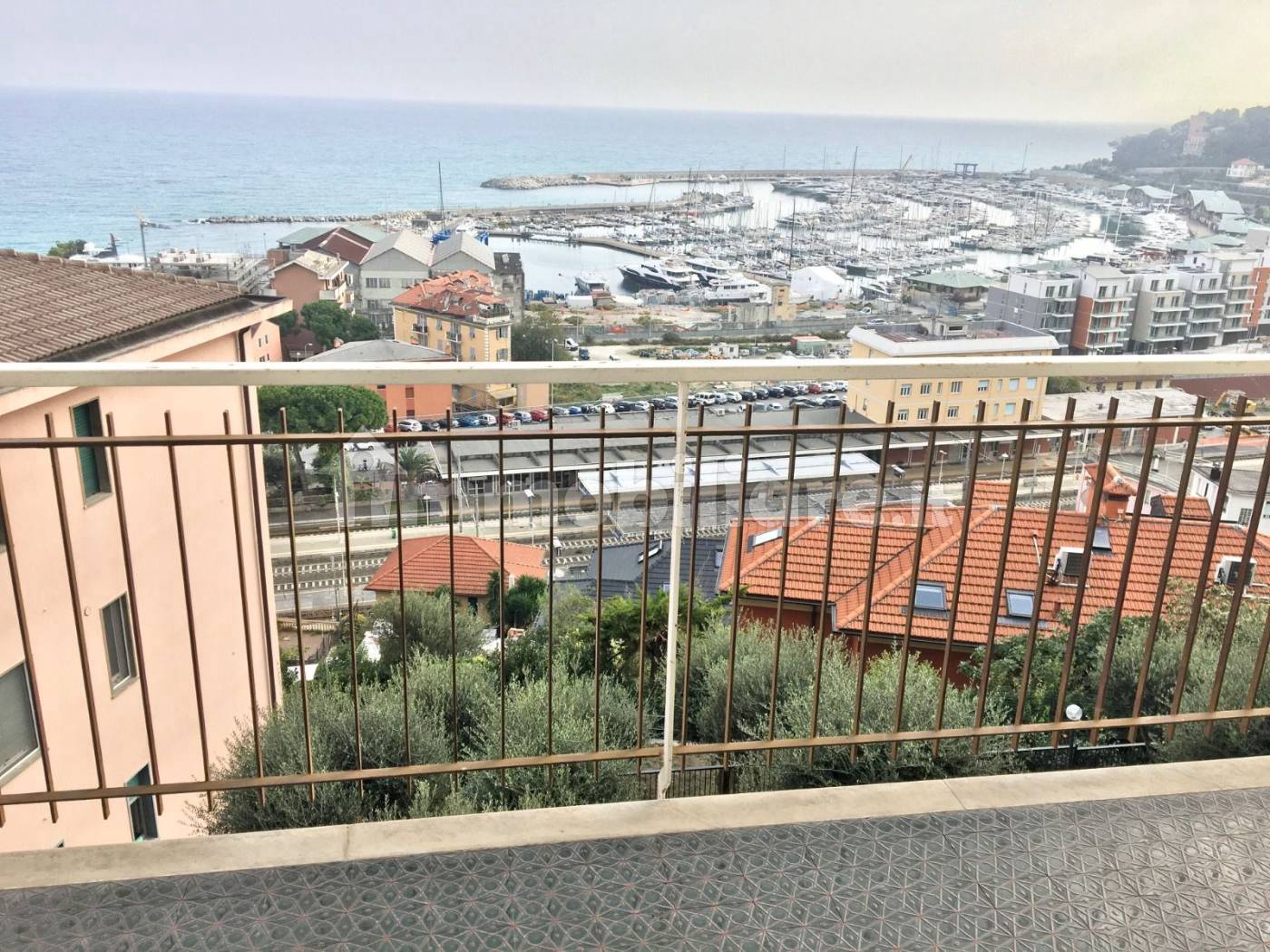 Bilocale via Delforno Garea Mario, Centro, Varazze