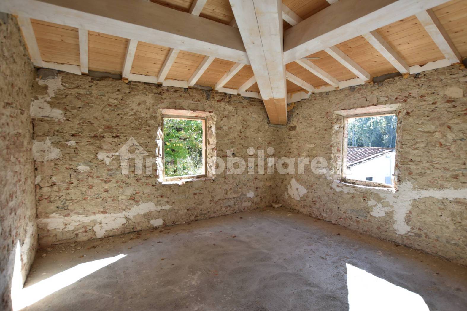 Trilocale via Isola di Capraia, Lungarno Gabriele D&#x27;Annunzio, Pisa