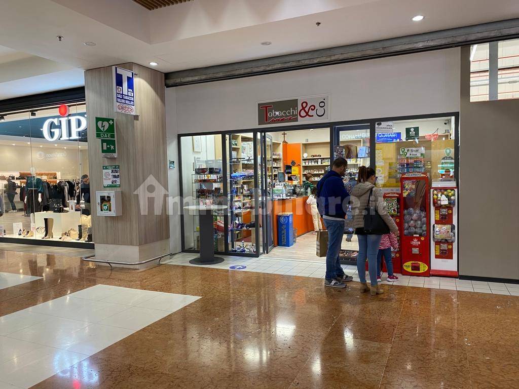 Tabaccheria in Vendita