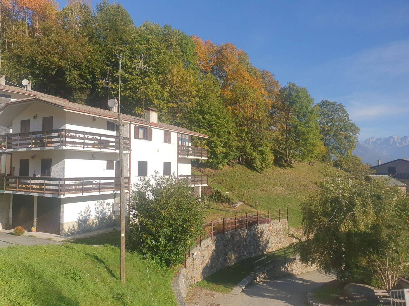 Trilocale via Foppa, Rasura