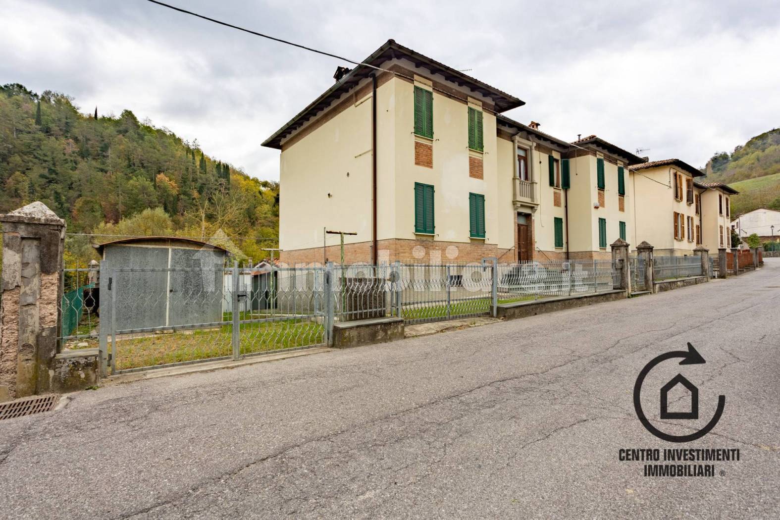 Trilocale via Spinello 11, Centro, Santa Sofia