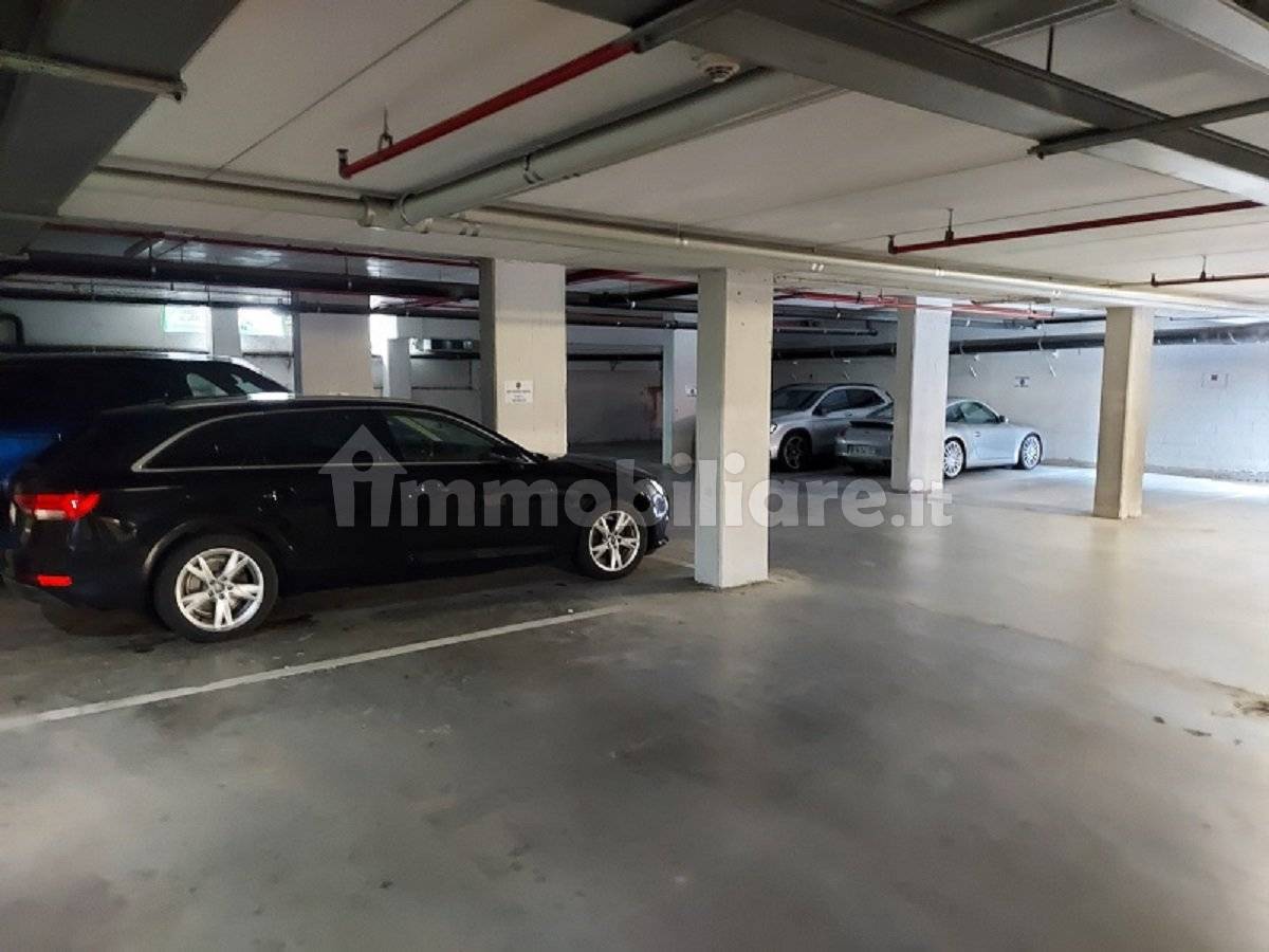 Posto auto - moto in Vendita