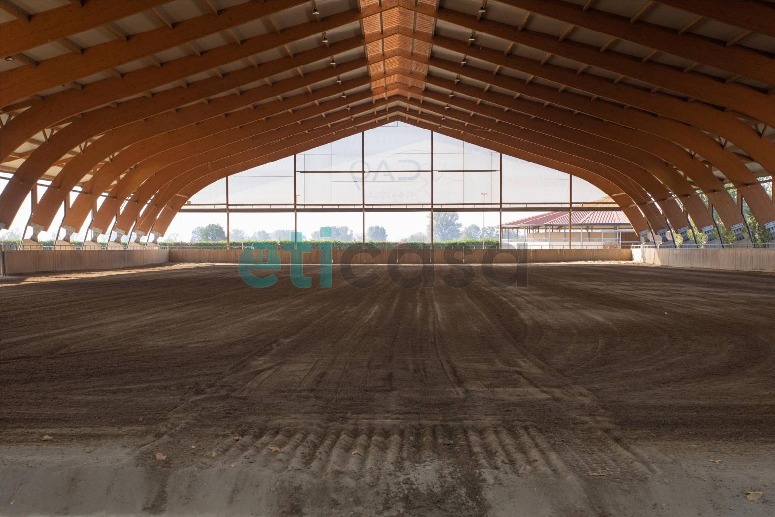 Locale commerciale in Vendita