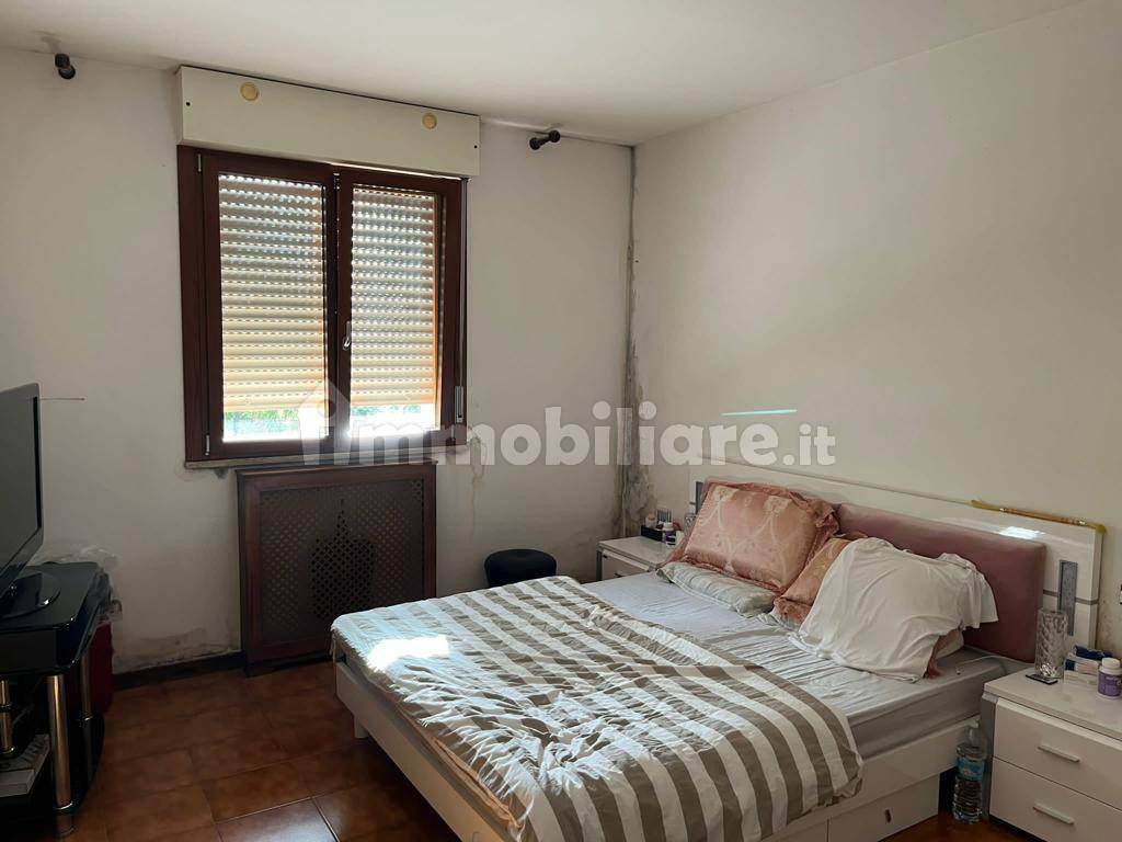 Appartamento buono stato, primo piano, Le Fontanelle, Prato