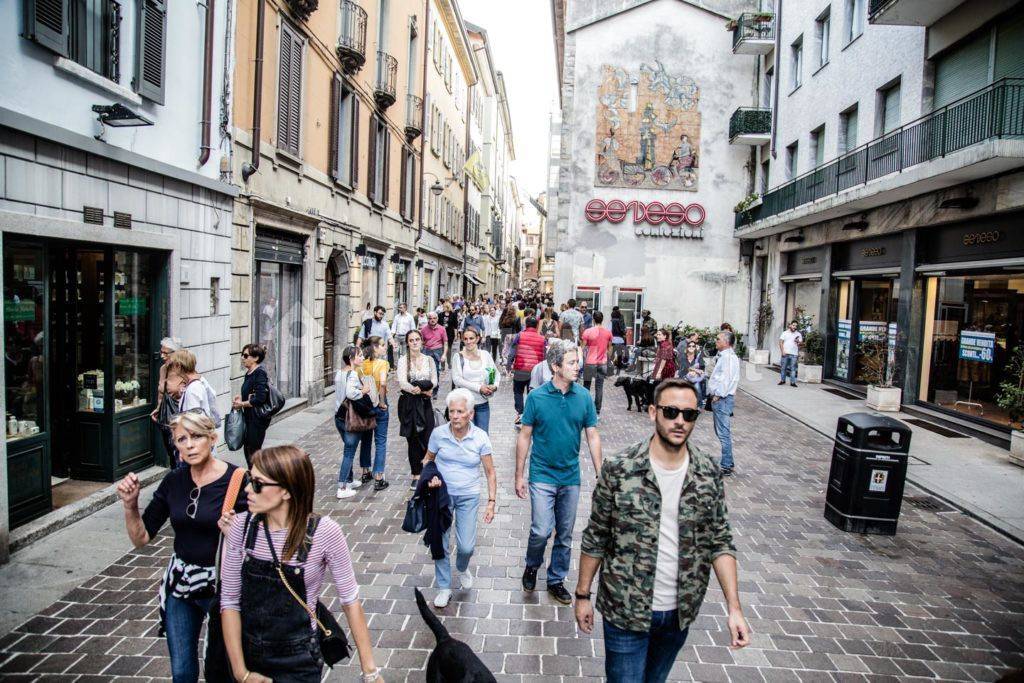 Locale commerciale in Vendita