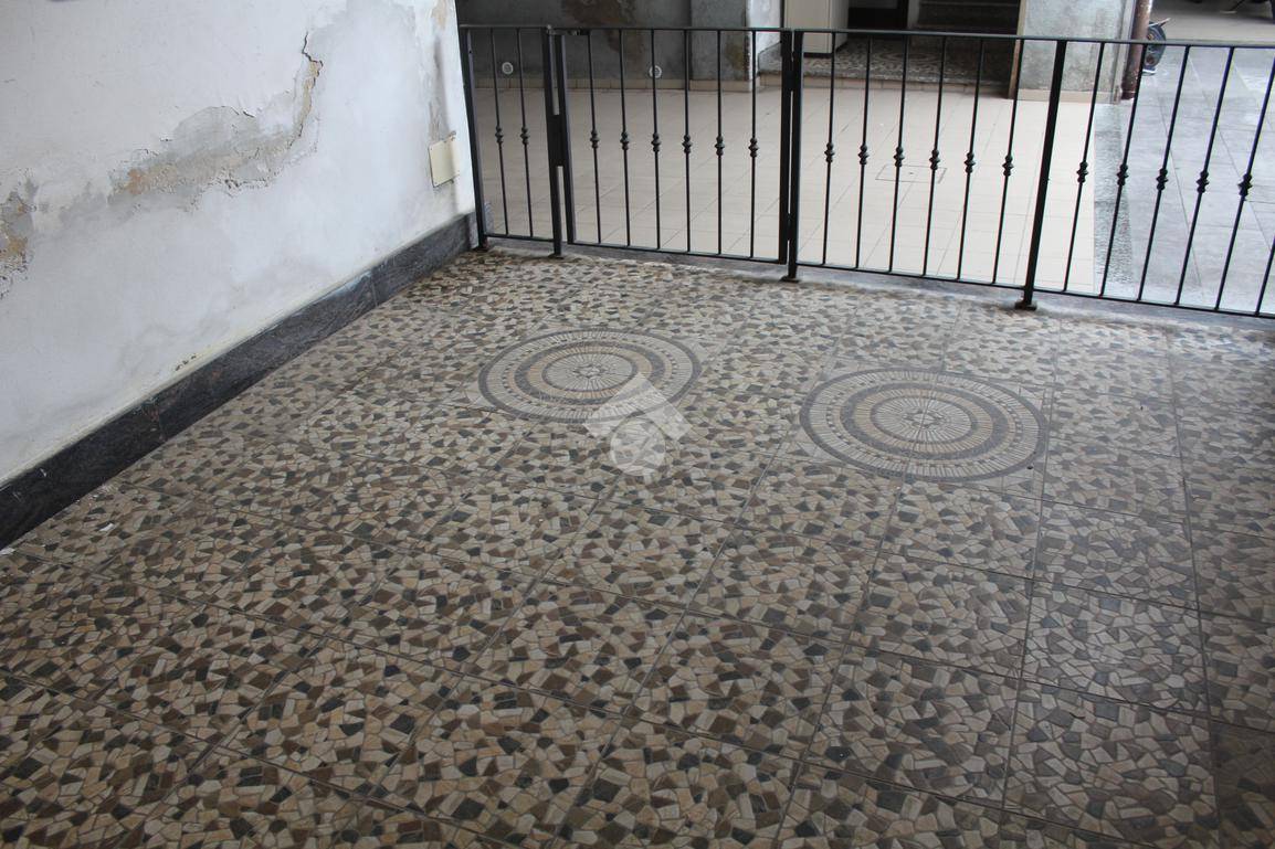 Trilocale via varese 62, Stazione, Lissone