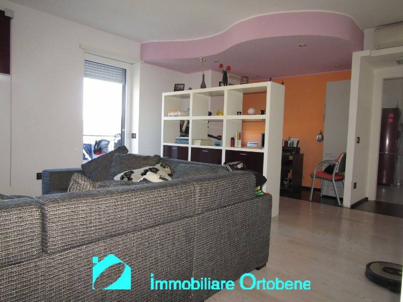 Quadrilocale ottimo stato, quarto piano, Centro, Nuoro