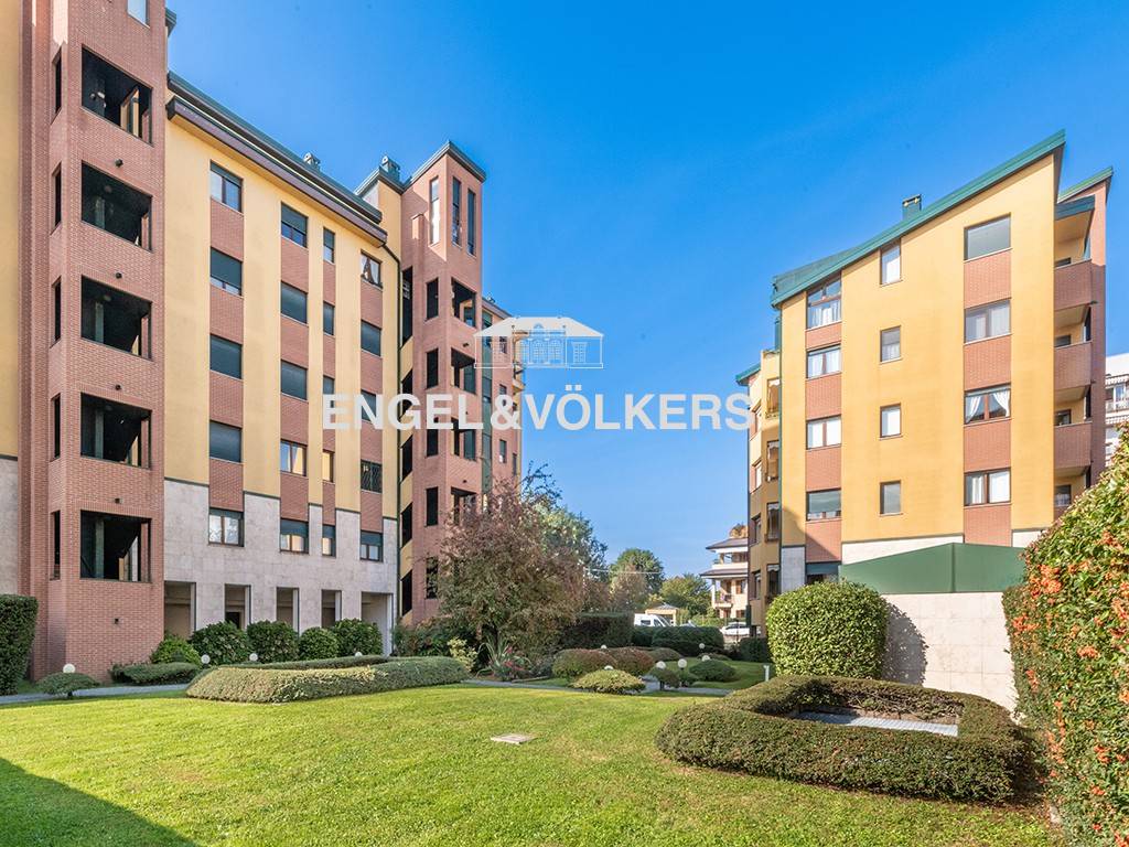 Trilocale via Spluga 15, San Biagio, Monza