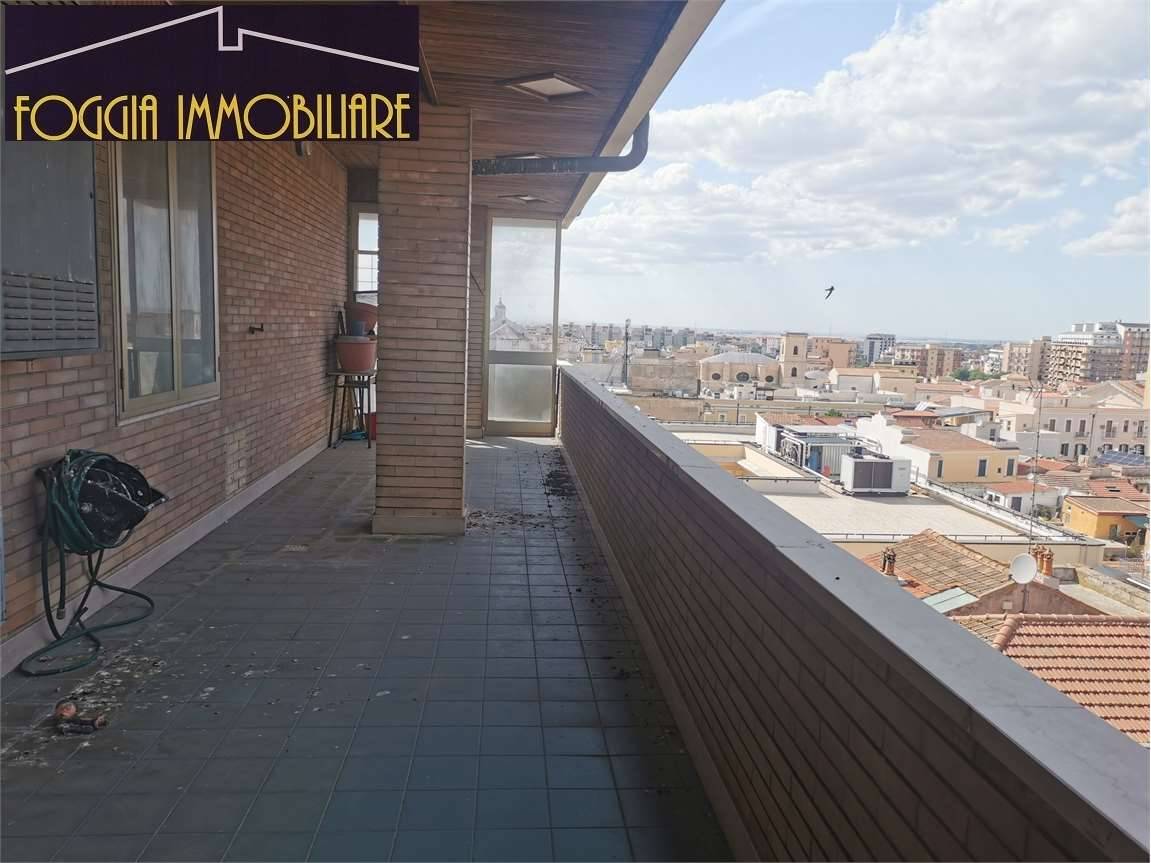 Quadrilocale piazza Marconi, 11, Via della Repubblica - Piazza San Francesco, Foggia