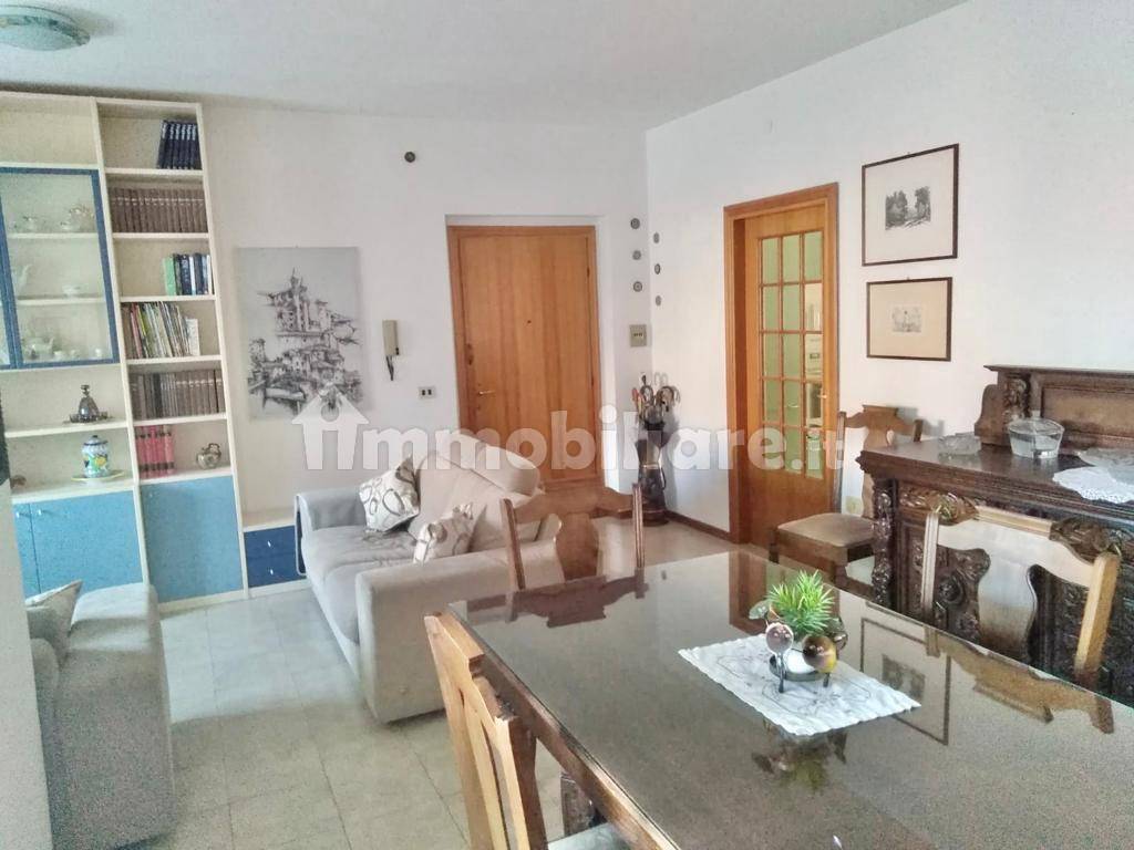 Appartamento ottimo stato, Centro, Urbino