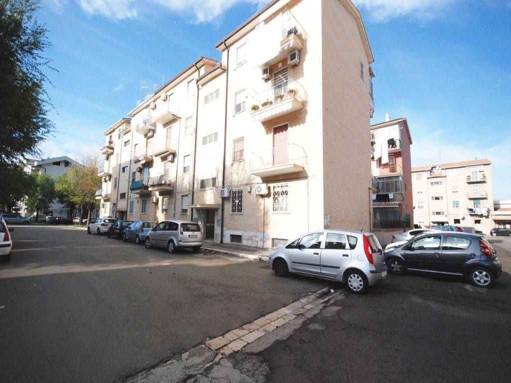 Trilocale via Pietro Castellino 2, Vigili del Fuoco, Foggia