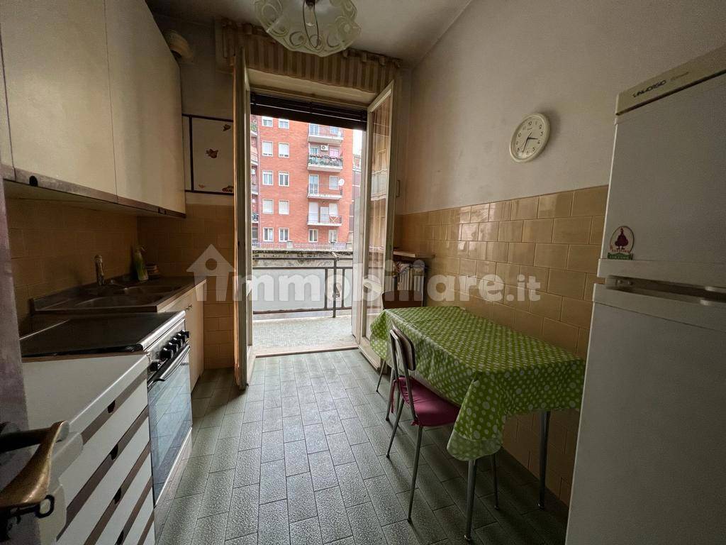 Trilocale via venturini 15, Centro Storico, Piacenza