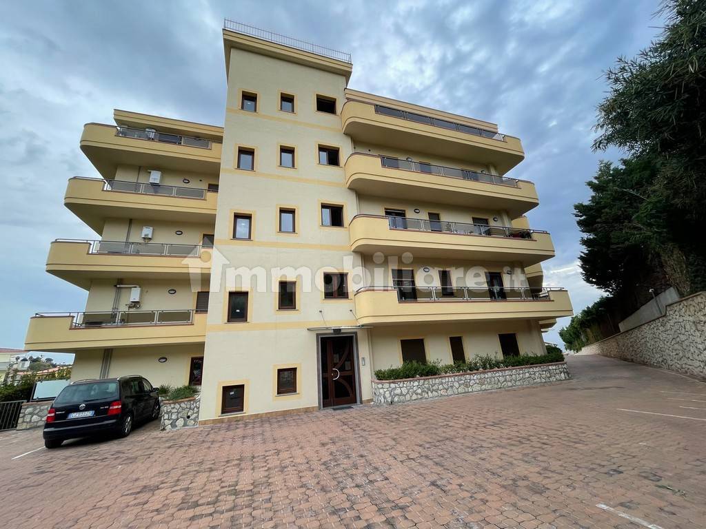 Quadrilocale via Corrado Alvaro, Centro, Belvedere Marittimo