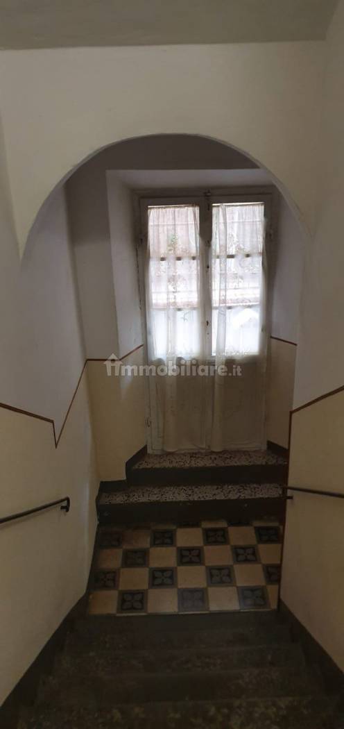 Appartamento buono stato, secondo piano, Centro, Massa Marittima