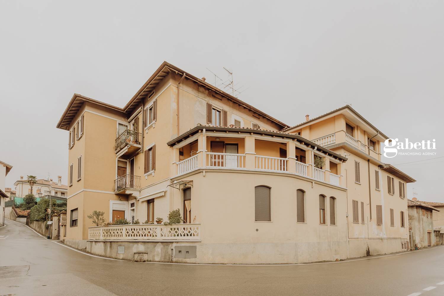 Trilocale via Camillo Benso di Cavour, Sartirana, Cassina, Cicognola, Sabbioncello, Merate