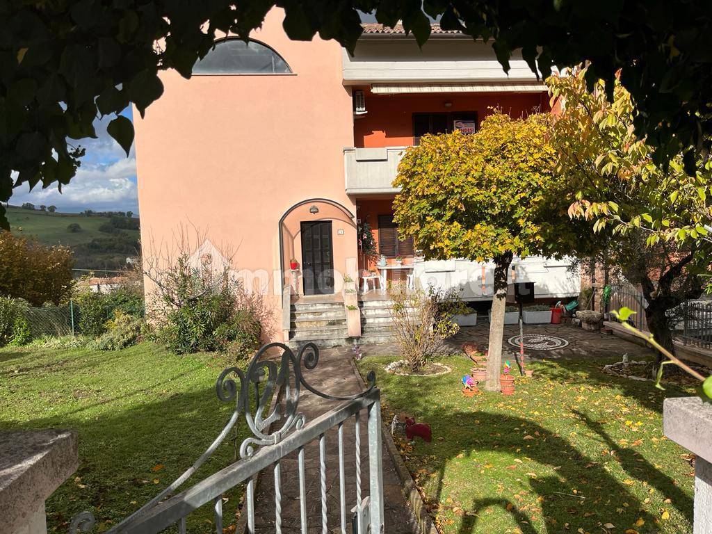 Appartamento via fida 21, Centro, Fabriano