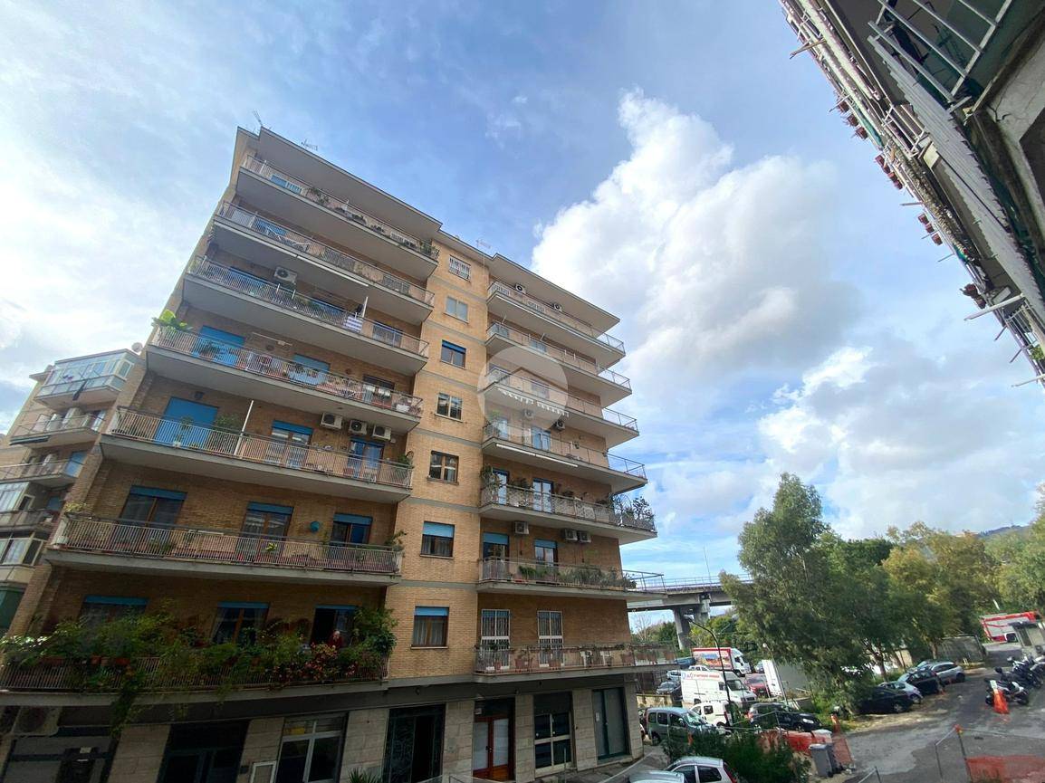 Quadrilocale via Pigna 76, Vomero, Arenella, Napoli