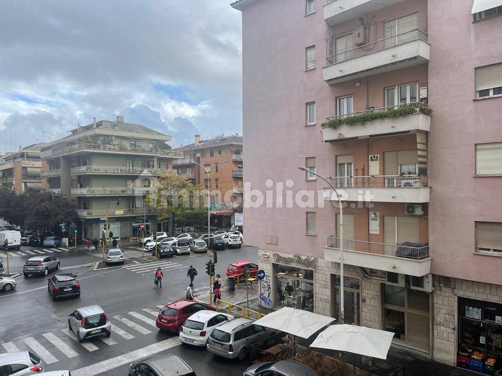 Vendita Appartamento Roma. Bilocale in via Antonio Roiti 6. Ottimo ...