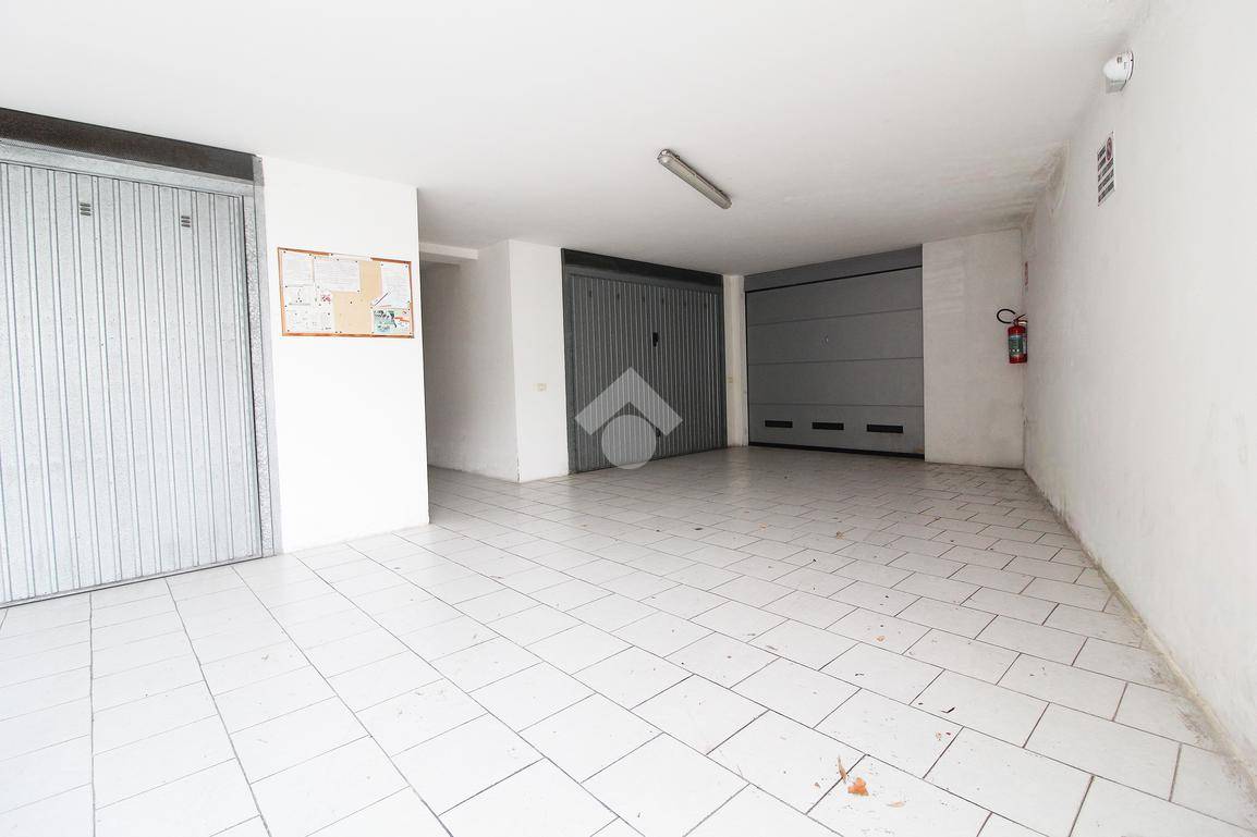 Garage - Box in Vendita