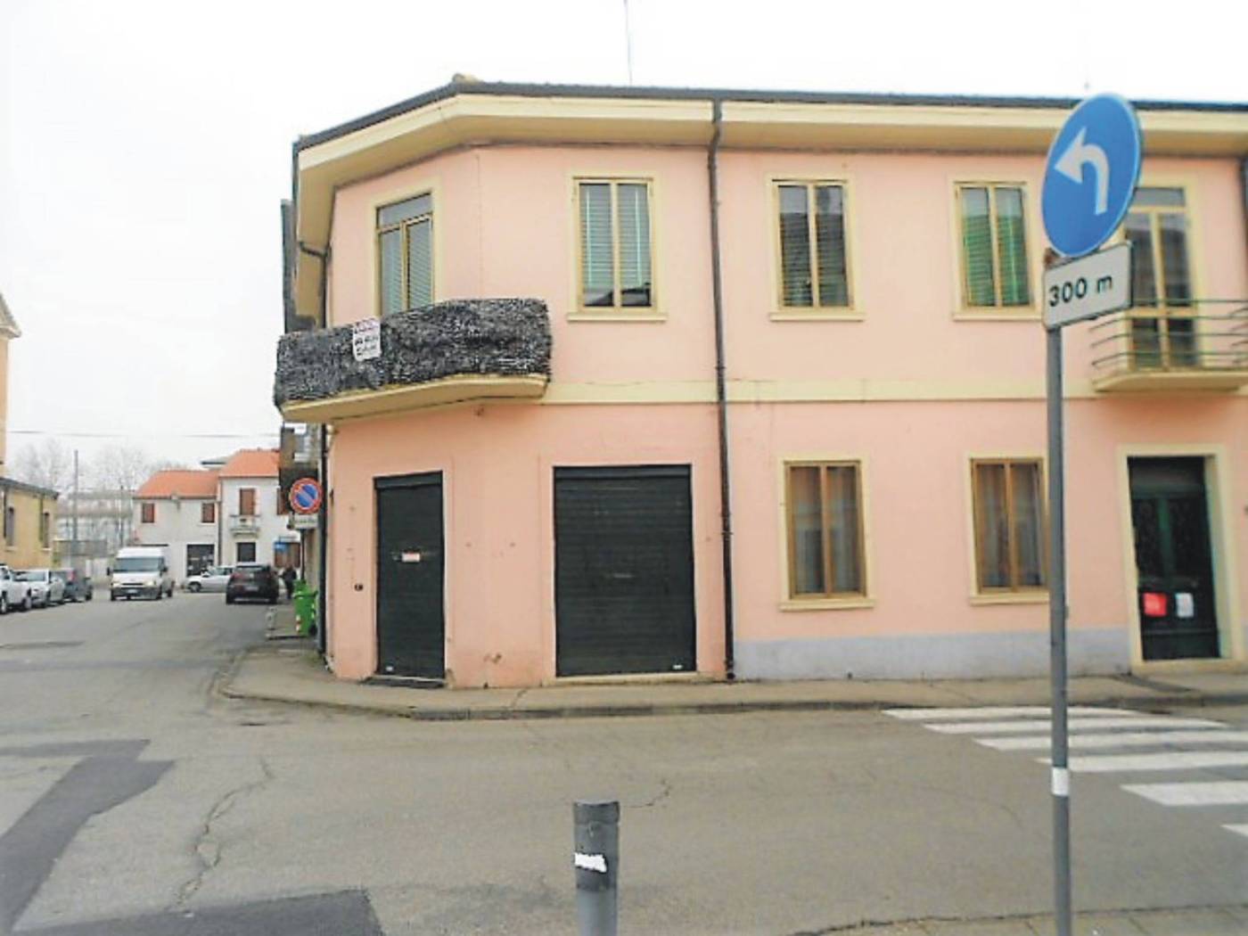 Locale commerciale in Vendita