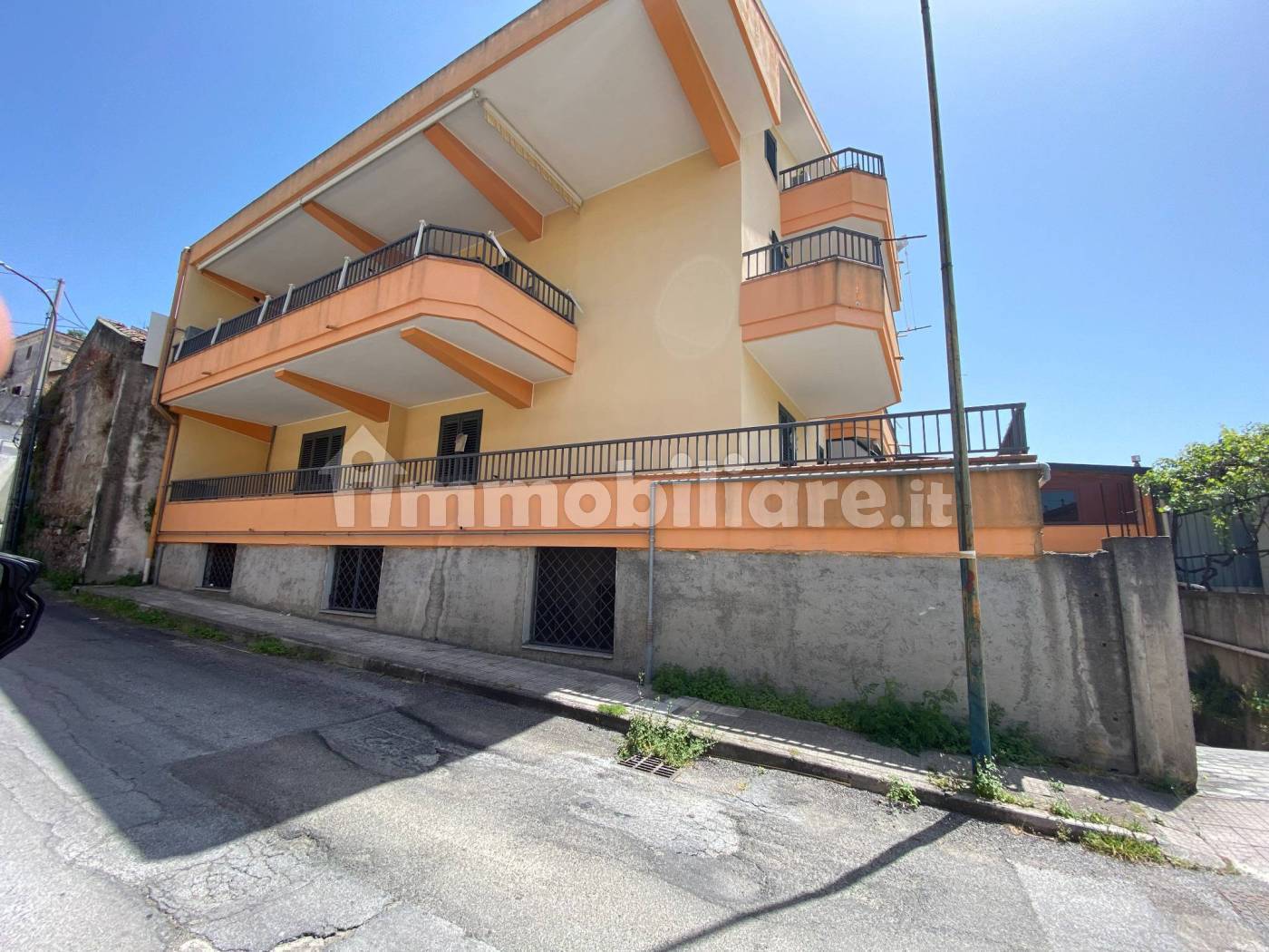 Trilocale via Michele Amari, Scarcelli, Saponara