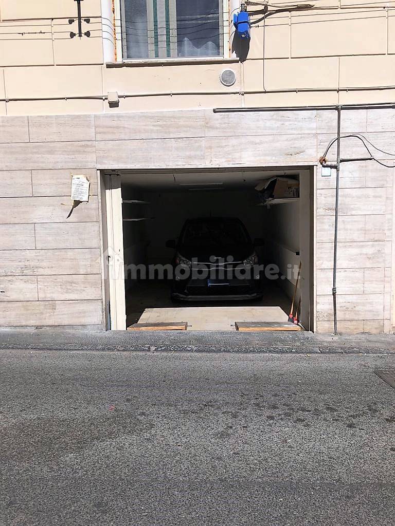 Garage - Box in Vendita