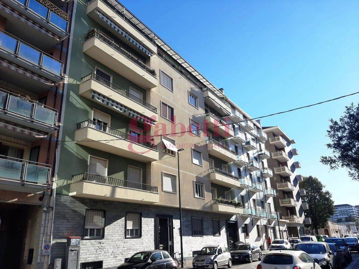Appartamento via Trecate 11, Pozzo Strada, Torino