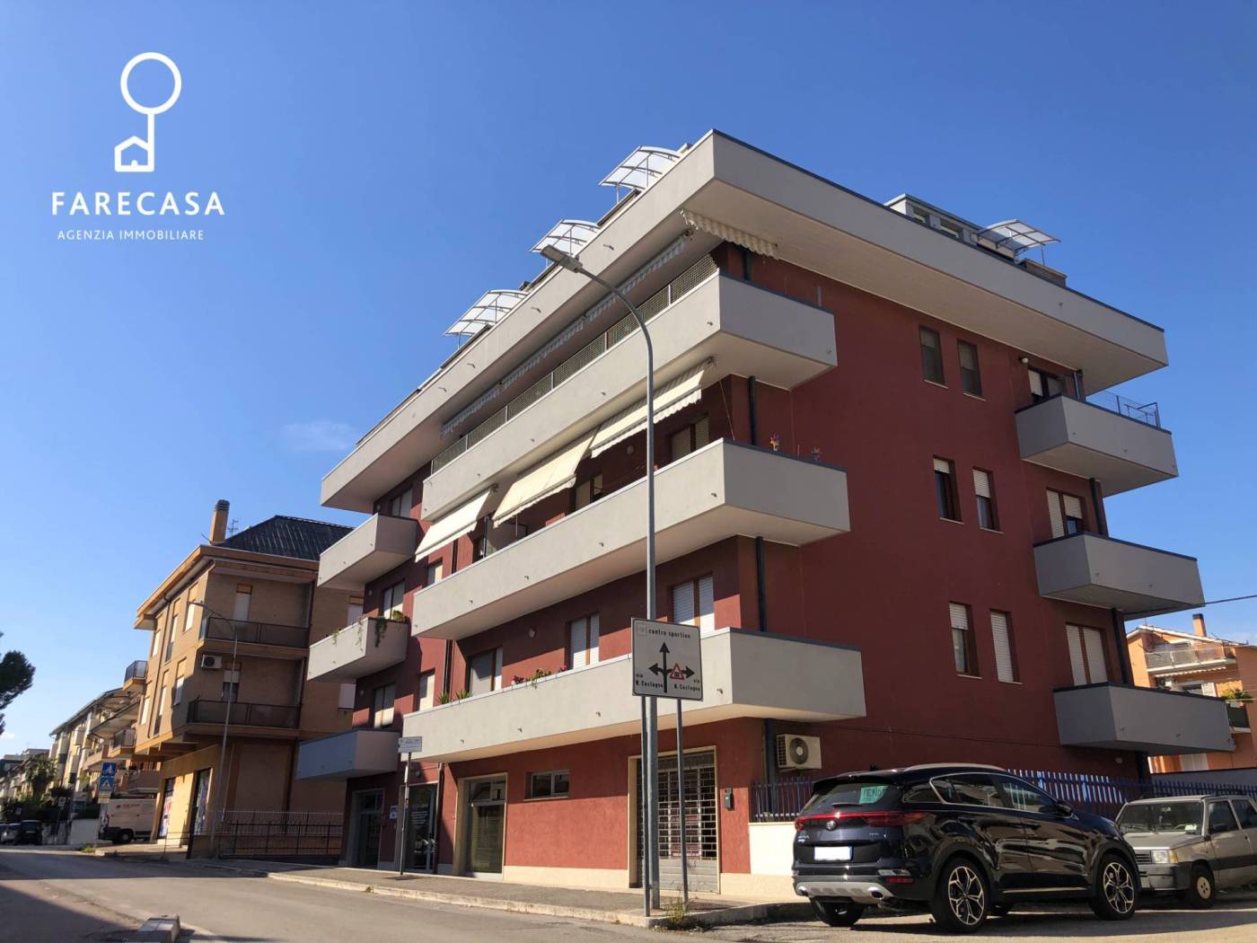 Locale commerciale in Vendita