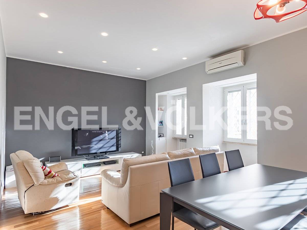 Trilocale via dei Gozzadini, Gregorio VII - Piccolomini, Roma