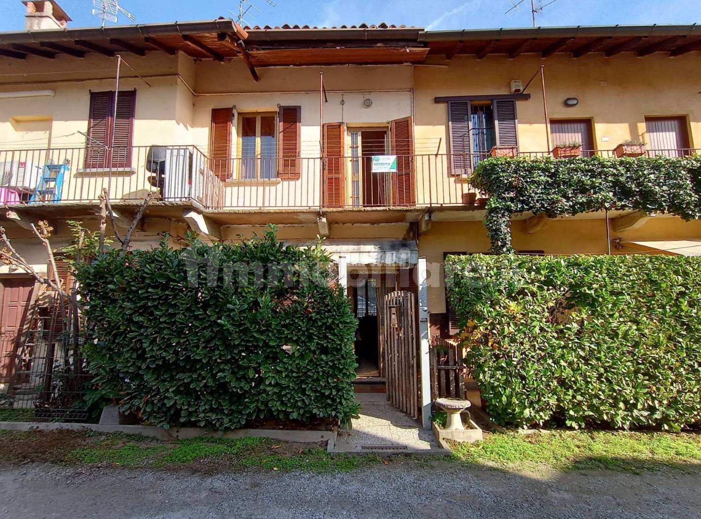 Trilocale via Magenta 1, Cabiate