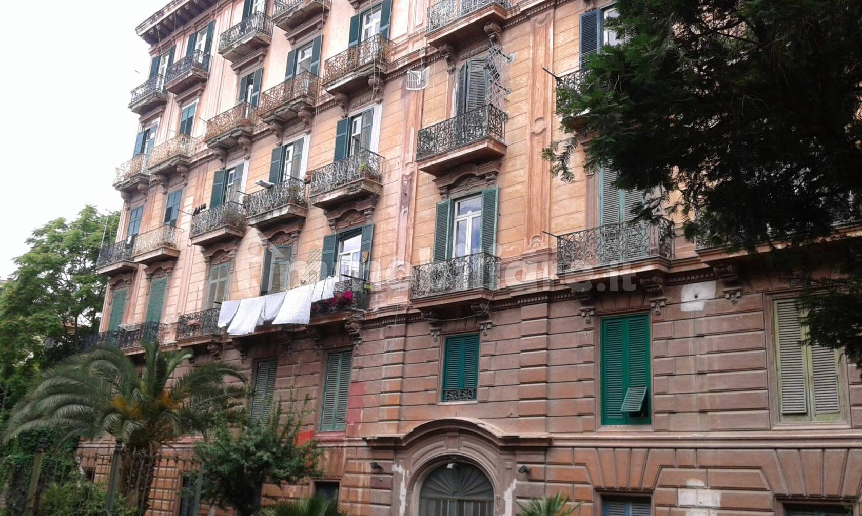 Appartamento vico del Sacramento, San Carlo All'Arena, Napoli