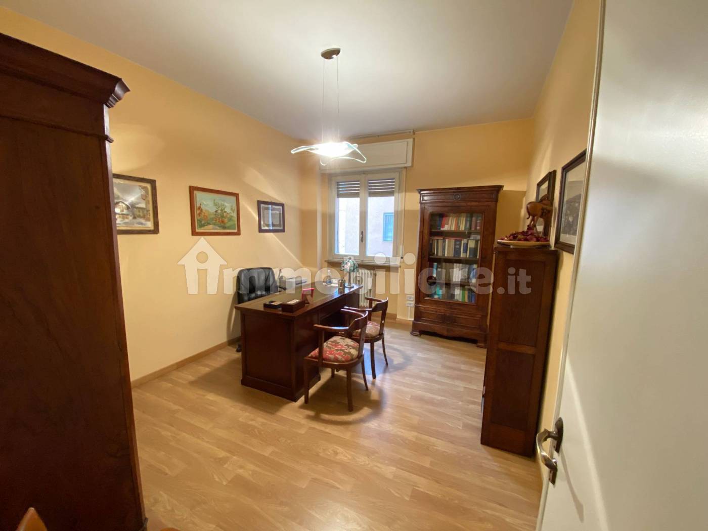 Appartamento vicolo dei Mulini, Centro Storico, Parma