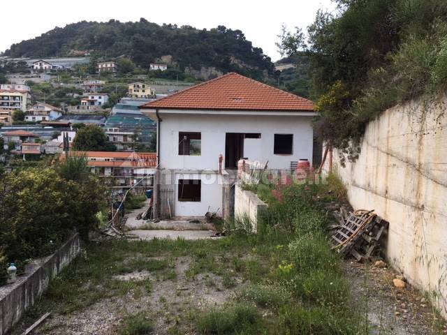 Villa unifamiliare, nuova, 300 m², Roverino, San Secondo, Ventimiglia