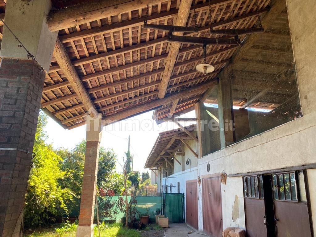 Vendita Cascina Soncino. Buono stato, posto auto, 345 m², rif. 99647924