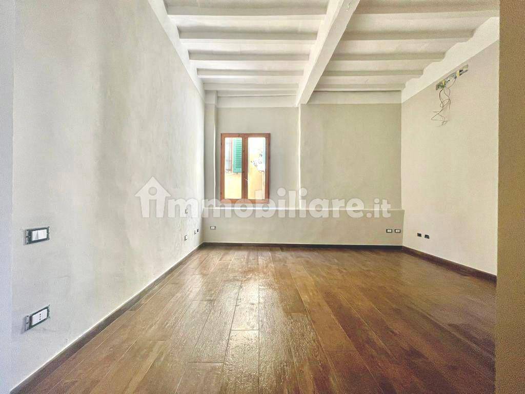 Bilocale via Aretina 337, Rovezzano, Firenze