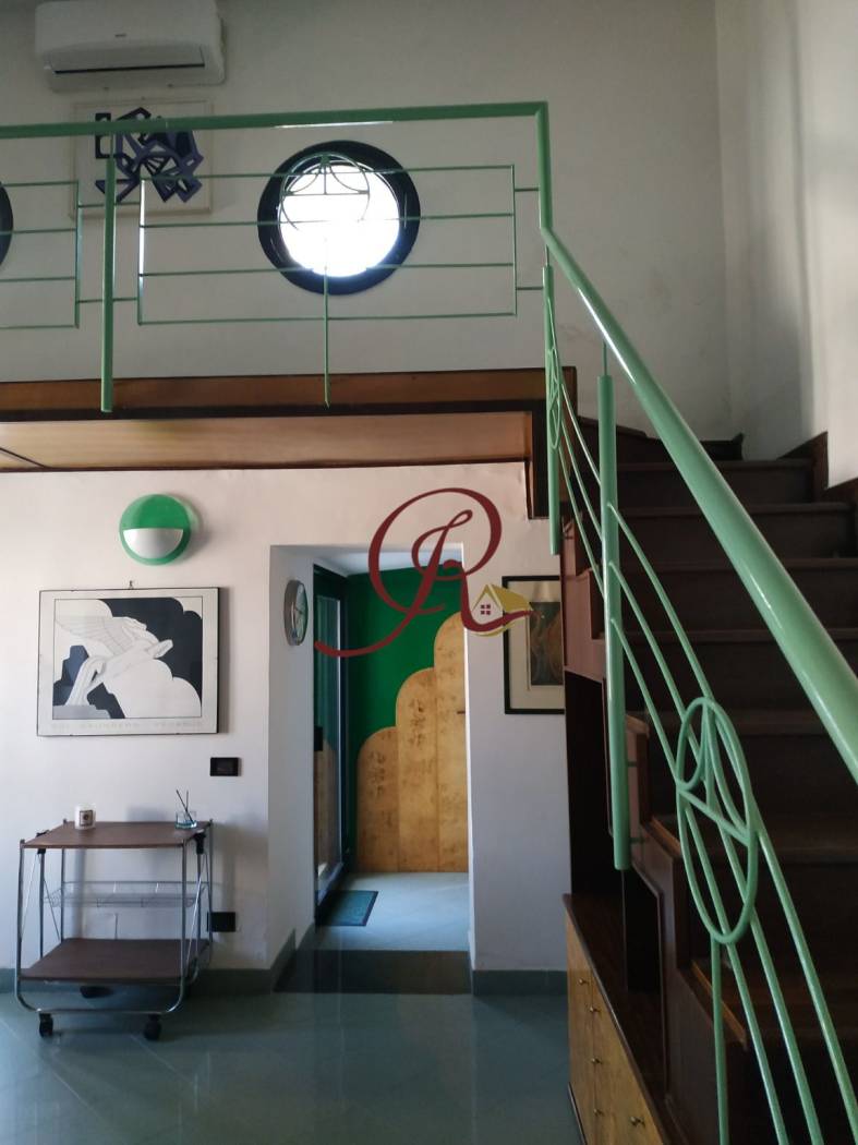 Trilocale via Angioina 52, Gaeta