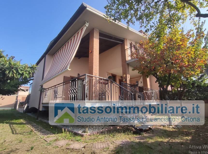 Villa unifamiliare, nuova, 284 m², Centro, Ortona