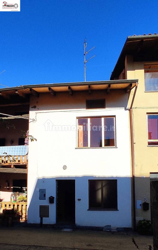 Trilocale via Roma 3, Camburzano