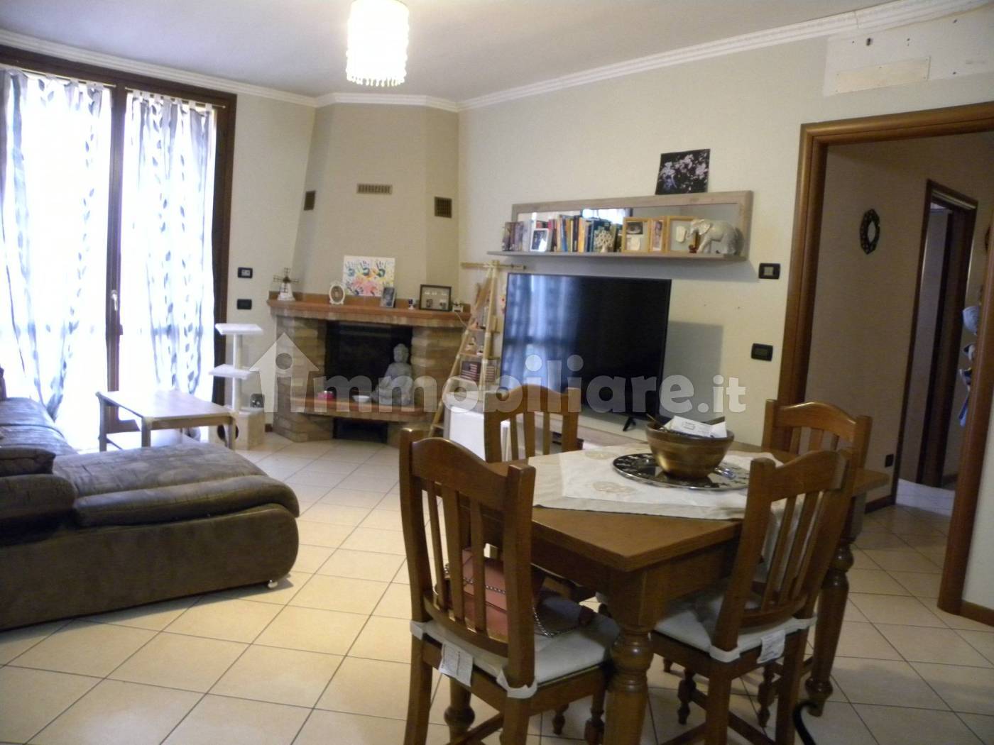 Appartamento via Enzo Tampellini 19, Reggiolo