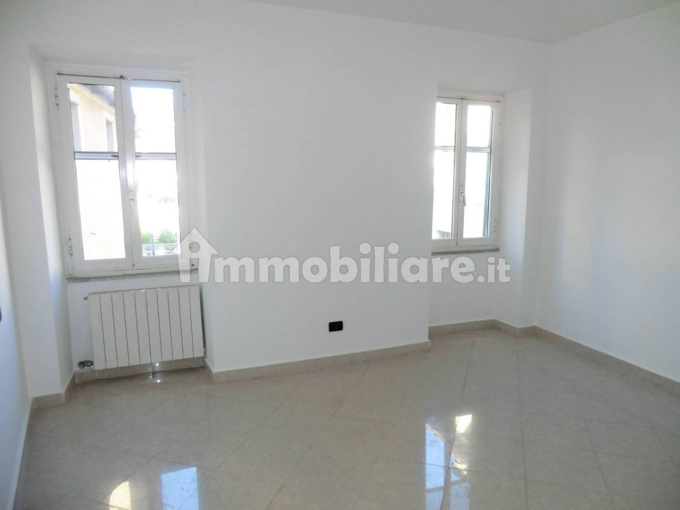 Trilocale via Roma, Centro, Tovo San Giacomo