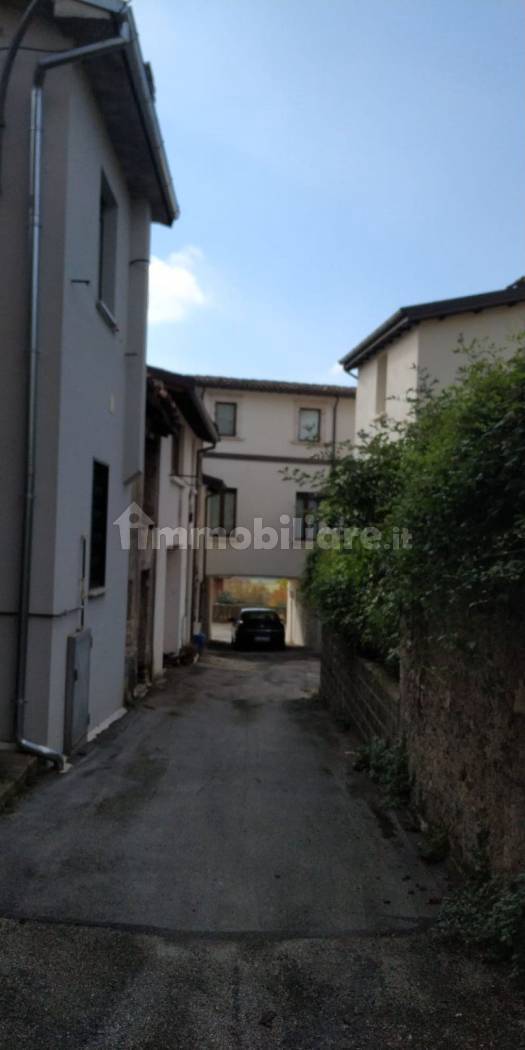 Bilocale via Gelsomino, Centro, Pizzoli