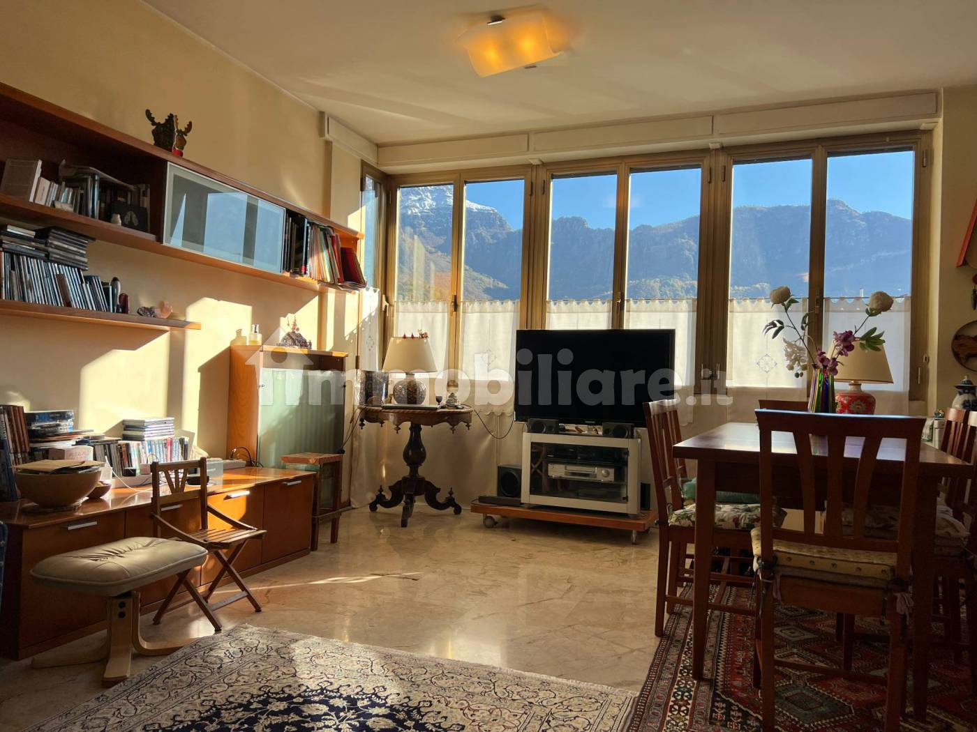 Quadrilocale piazza Giosuè Carducci, Castello, Lecco