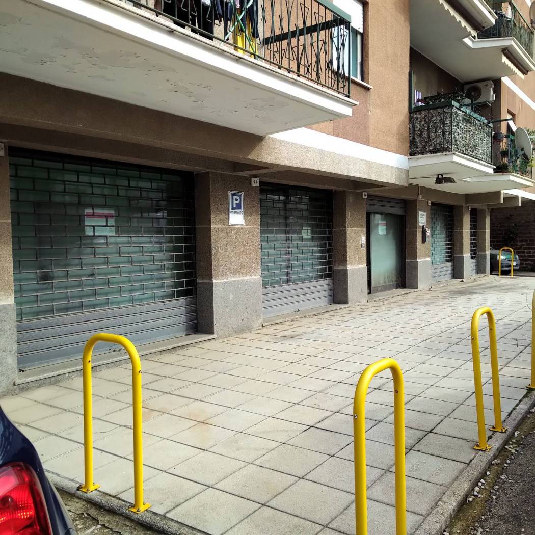 Locale commerciale in Vendita