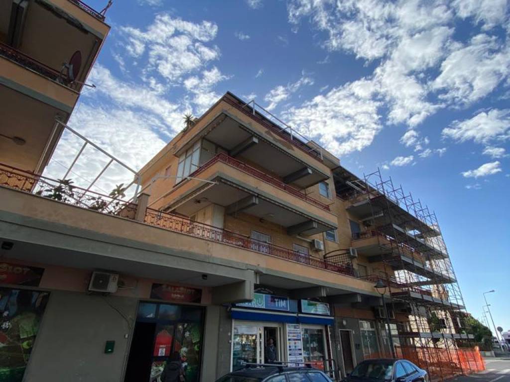 Vendita Appartamento Ladispoli. Trilocale in piazza Domitilla. Da ...